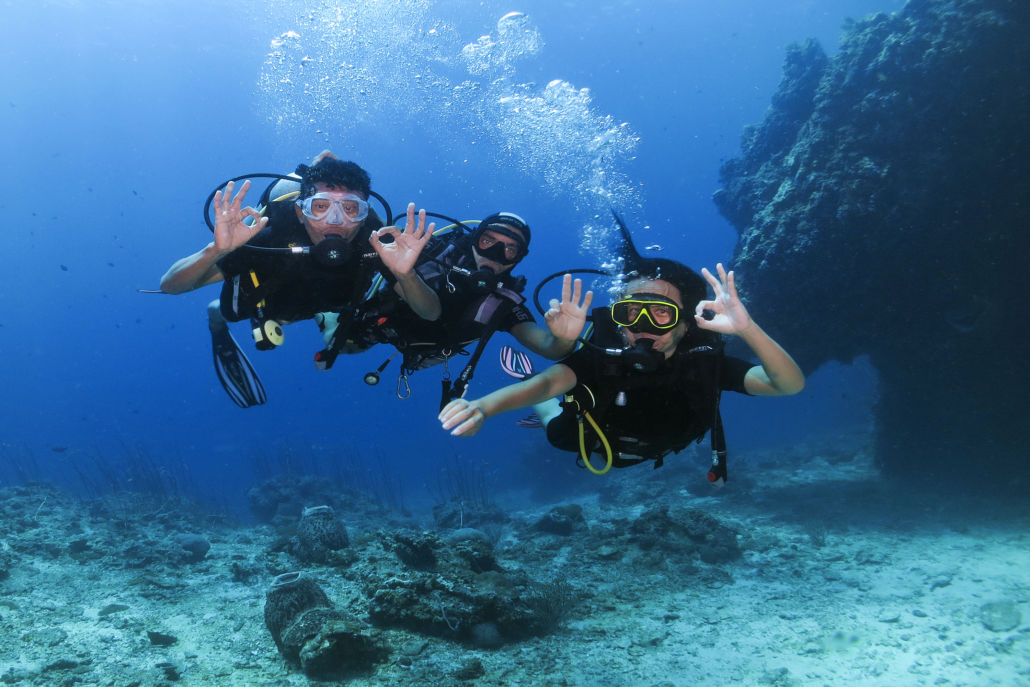 Discover Scuba Diving from Koh Lanta on Ko Haa, Ko Bida, Ko Rok. Discover Scuba Diving from Koh Lanta on Ko Haa, Ko Bida, Ko Rok.